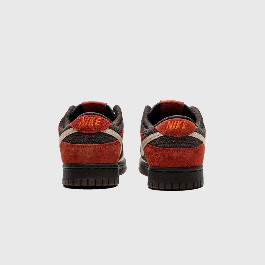 Nike DUNK LOW "RED PANDA" | REVERSIBLE