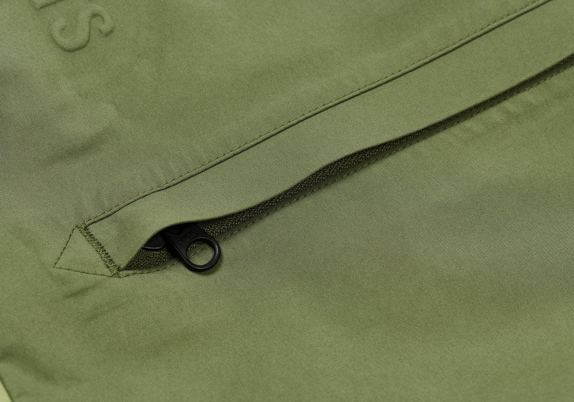 PALACE PALACE ENGINEERED GARMENTS GORE-TEX FIELD PARKA OLIVE PALACE PALACE ENGINEERED GARMENTS GORE-TEX FIELD PARKA OLIVE
