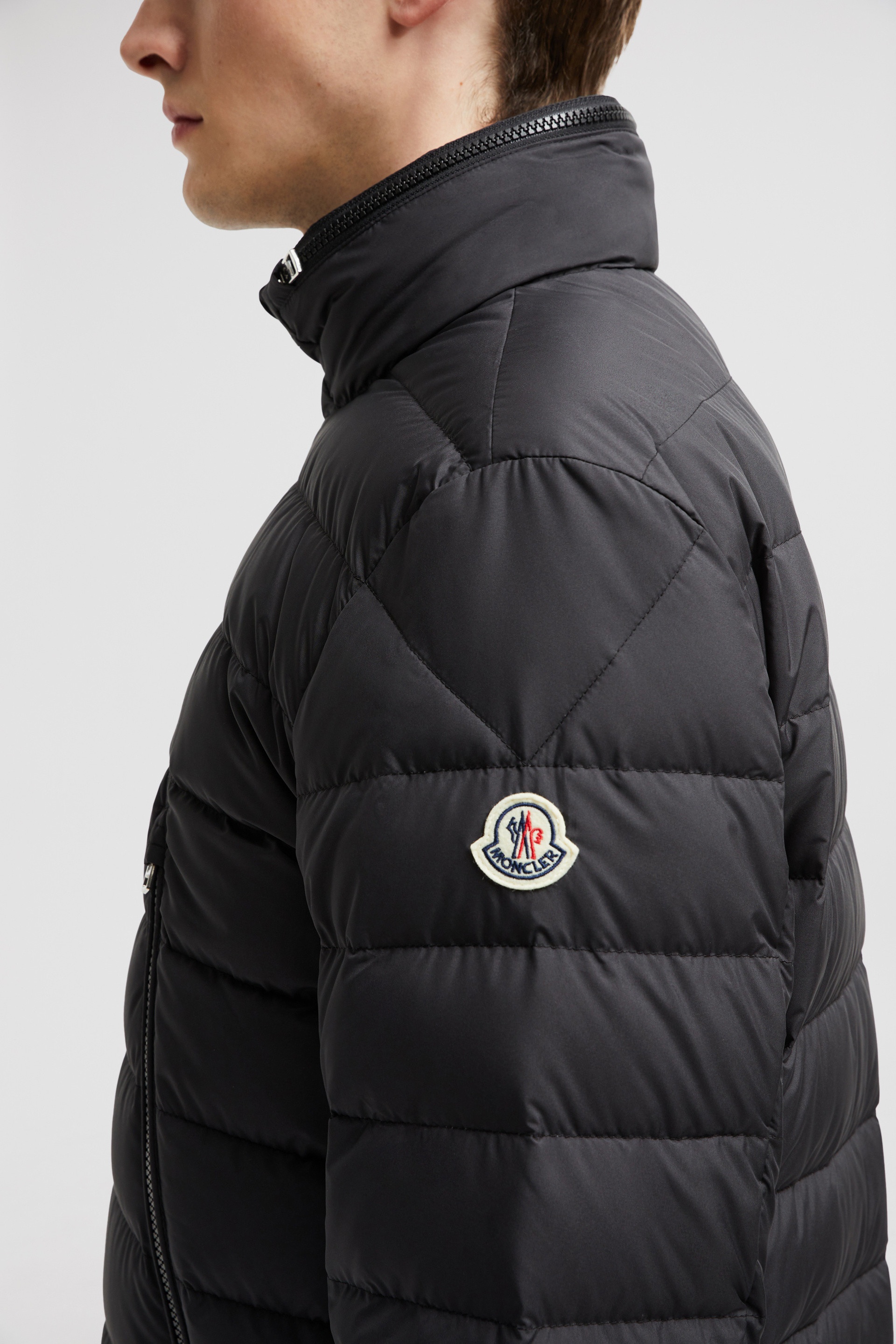 Moncler Alfit Hooded Short Down Jacket | REVERSIBLE