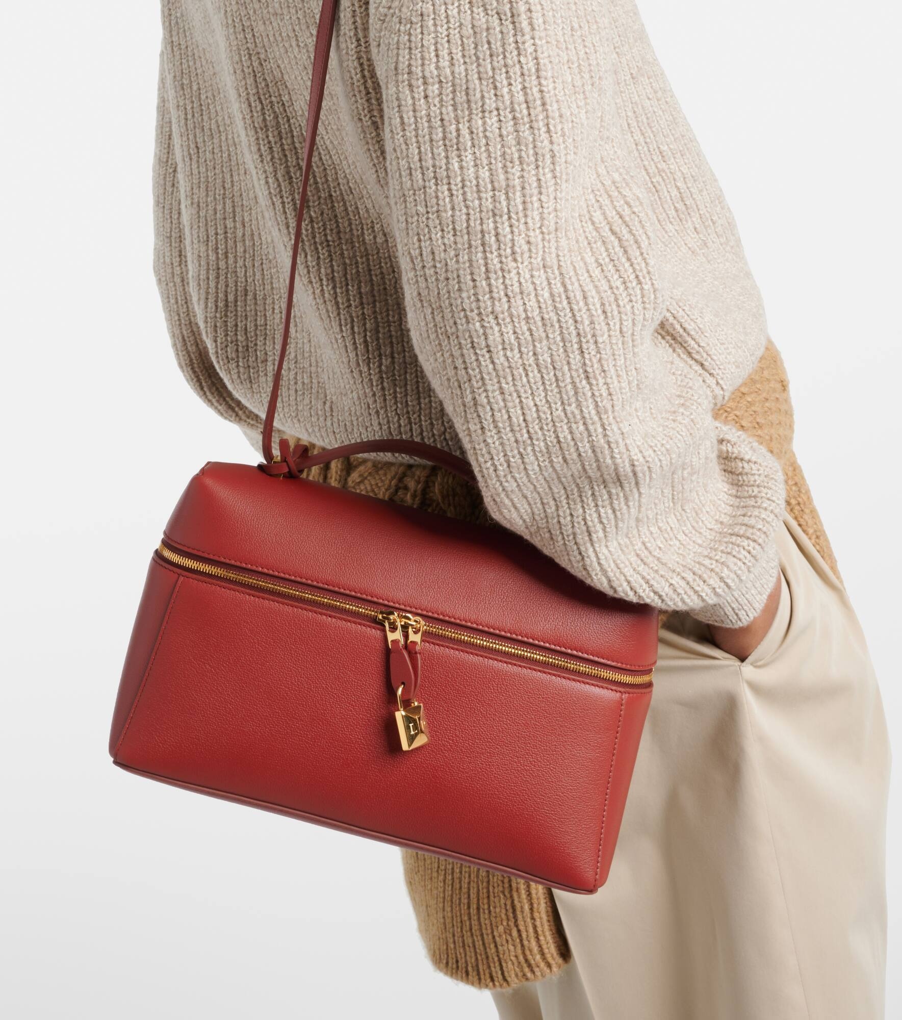 Loro Piana Extra L27 leather shoulder bag | REVERSIBLE