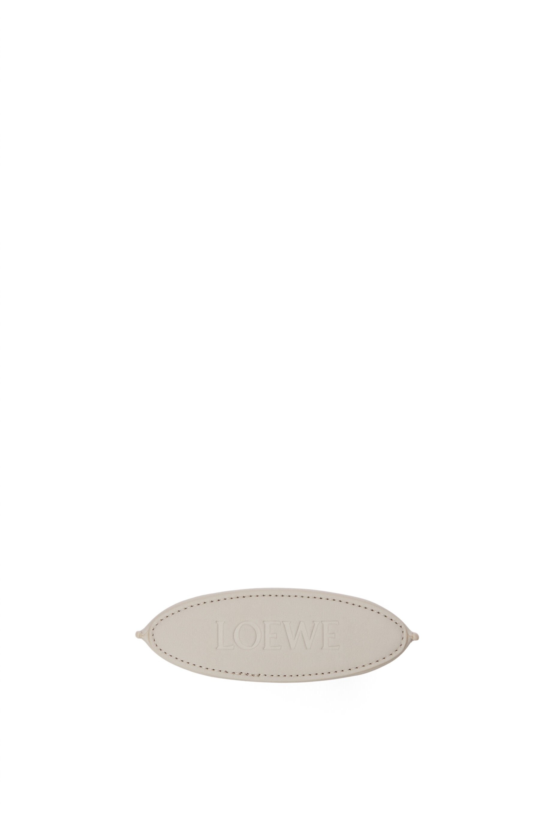Loewe Pebble Dice pocket in classic calfskin | REVERSIBLE