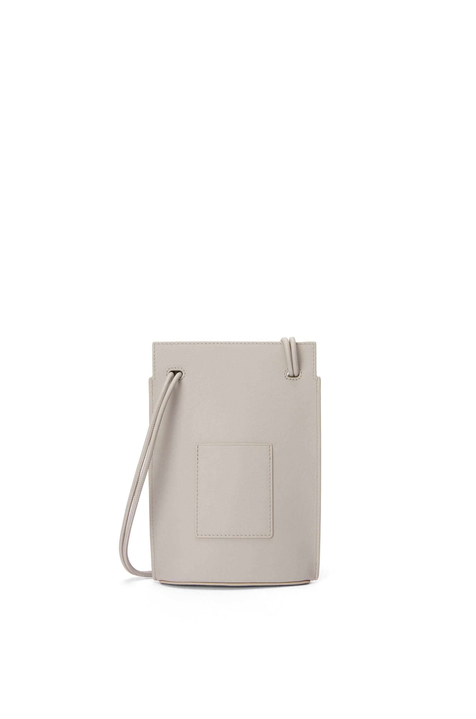 Loewe Pebble Dice pocket in classic calfskin | REVERSIBLE
