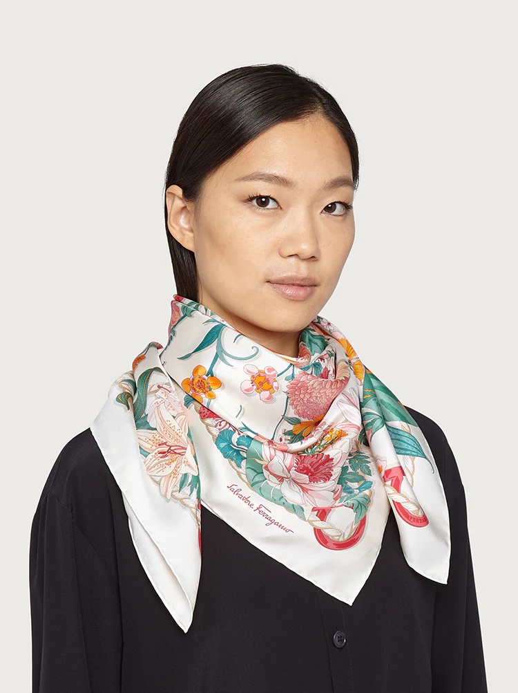 FERRAGAMO WIND ROSES PRINT SILK SCARF | REVERSIBLE