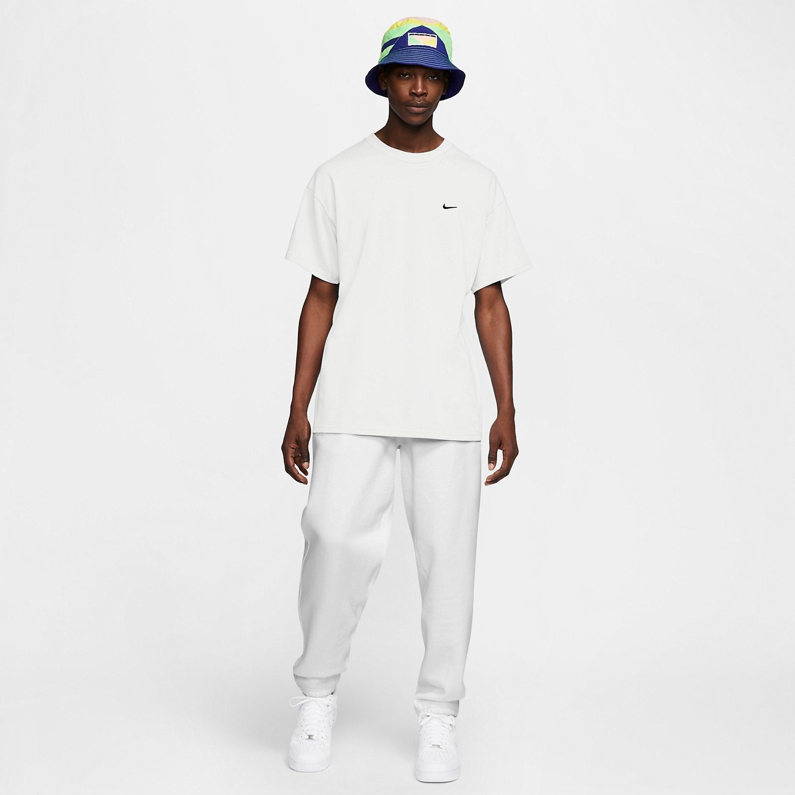 Nike Nike Solo Swoosh T-Shirt 'White' CV0559-100 | REVERSIBLE