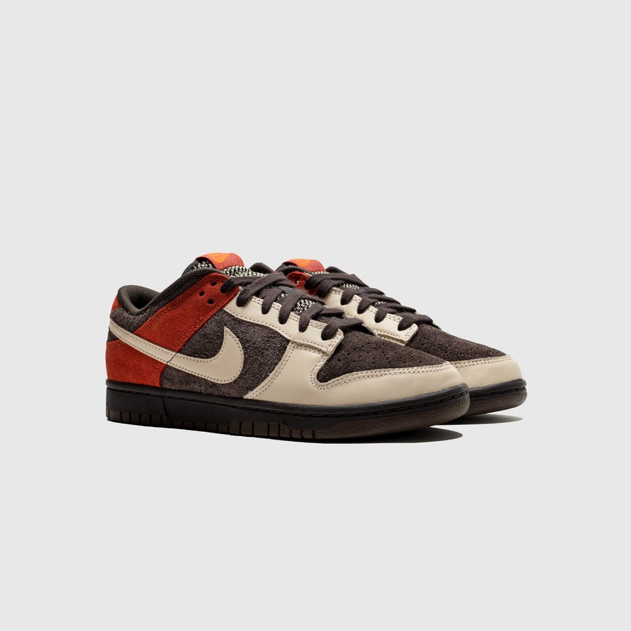 Nike DUNK LOW "RED PANDA" | REVERSIBLE