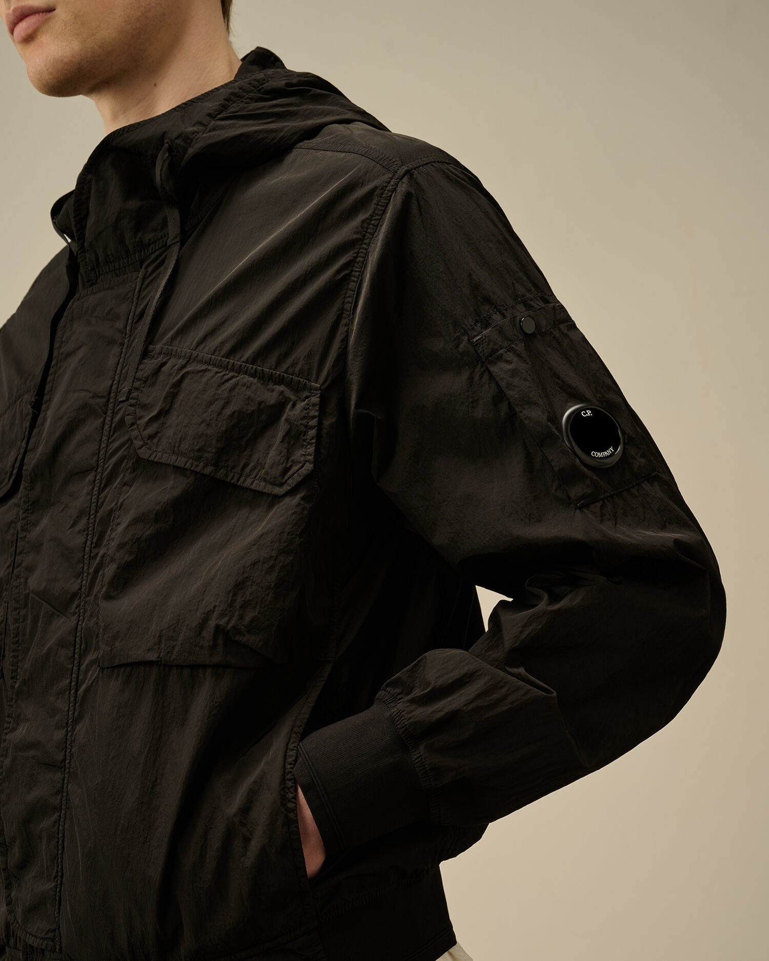 C.P. Company Chrome-R Hooded Lens Jacket | REVERSIBLE