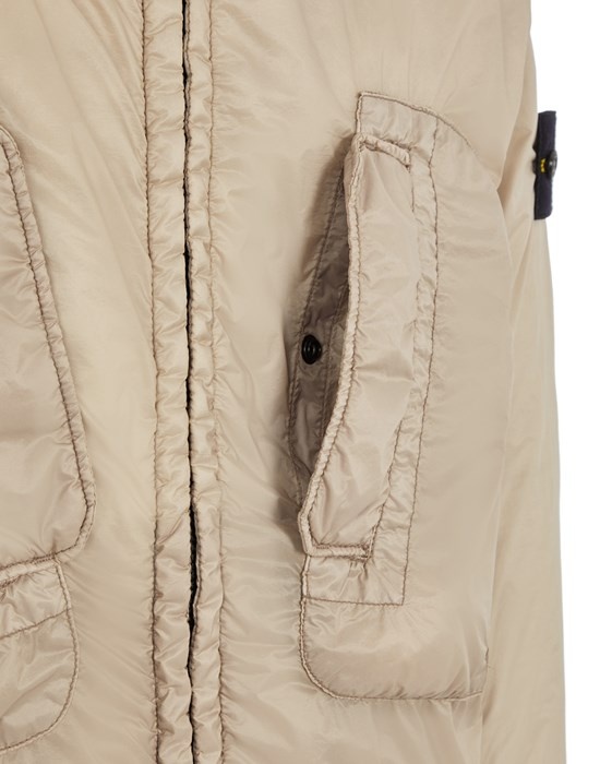 Stone Island 42125 PACKABLE_GARMENT DYED MICRO YARN WITH PRIMALOFT®-TC ...