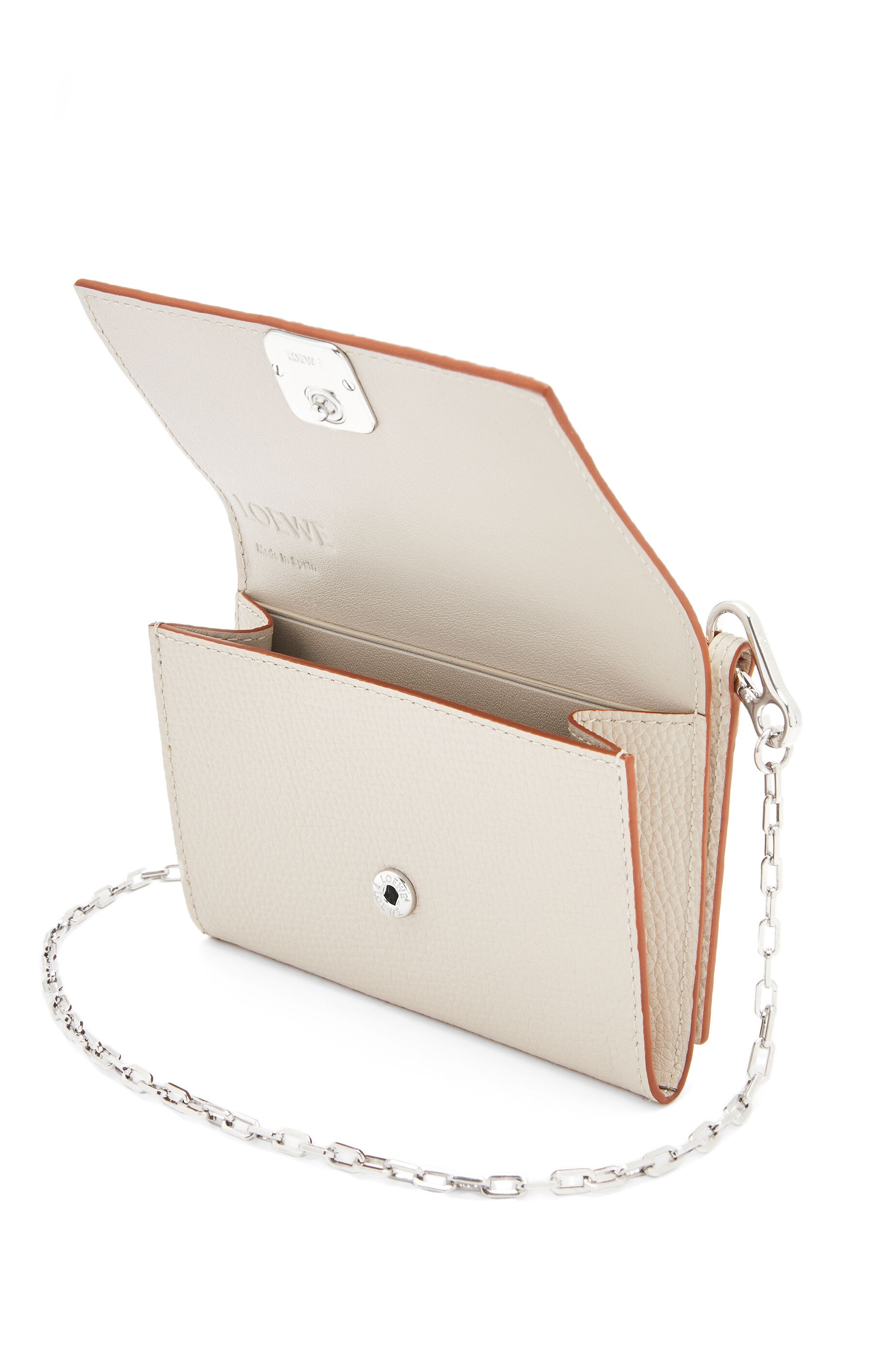 Loewe Anagram wallet on chain in pebble grain calfskin | REVERSIBLE