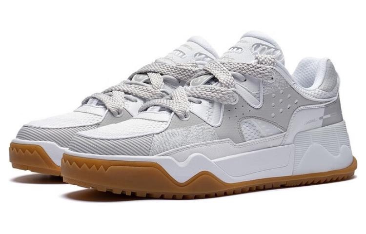 Li-Ning Li-Ning CF Flash Star 2.0 'White Grey Gum' AGLT087-2 | REVERSIBLE