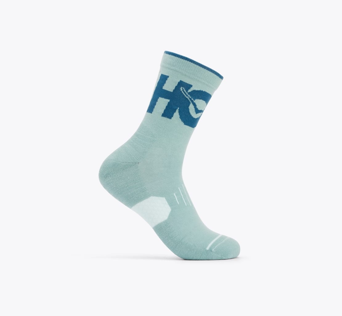 HOKA ONE ONE All Gender Crew Run Sock | REVERSIBLE