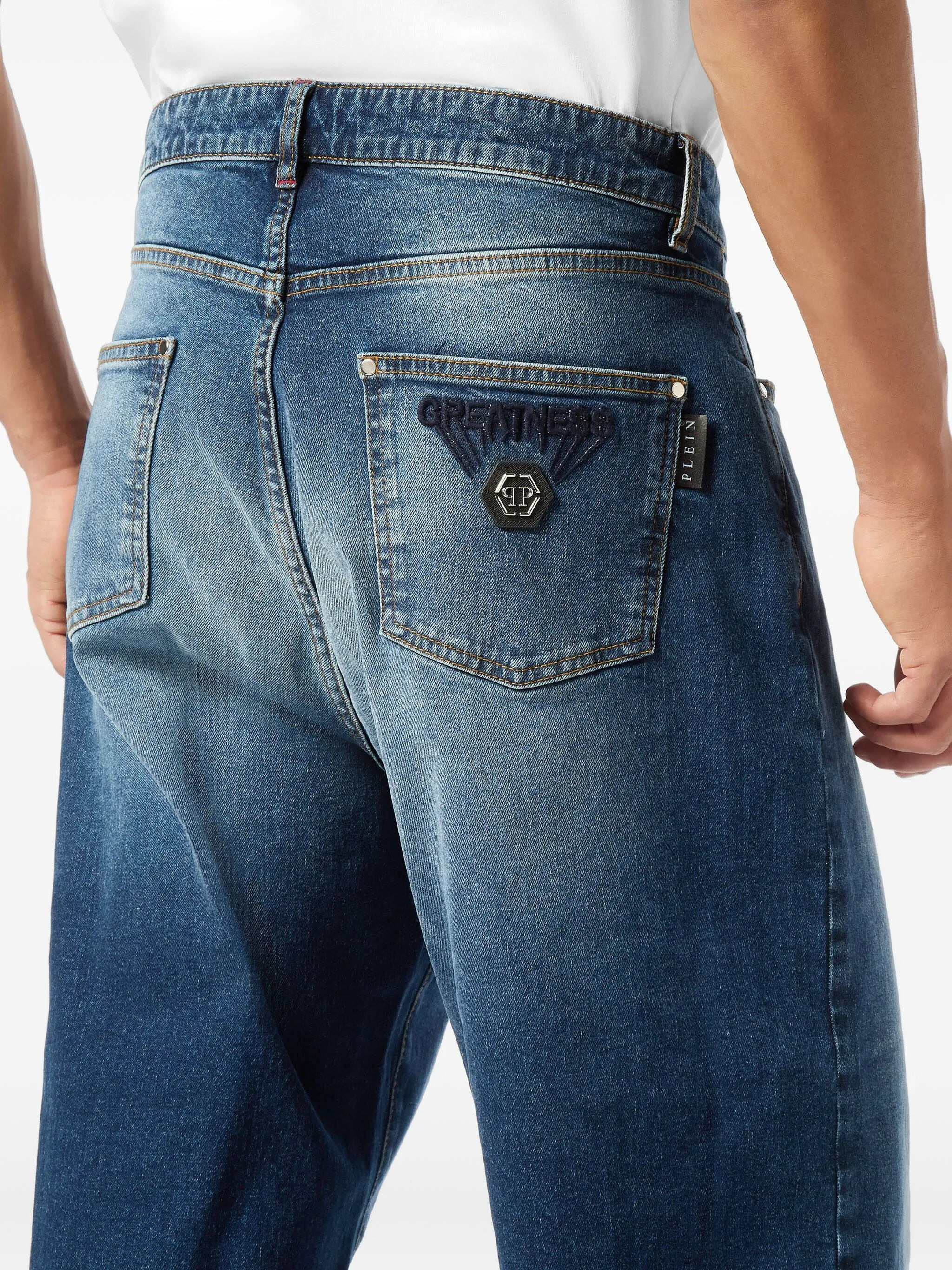 PHILIPP PLEIN Philipp Plein Beach Boy Fit Greatness Embroidered-logo ...