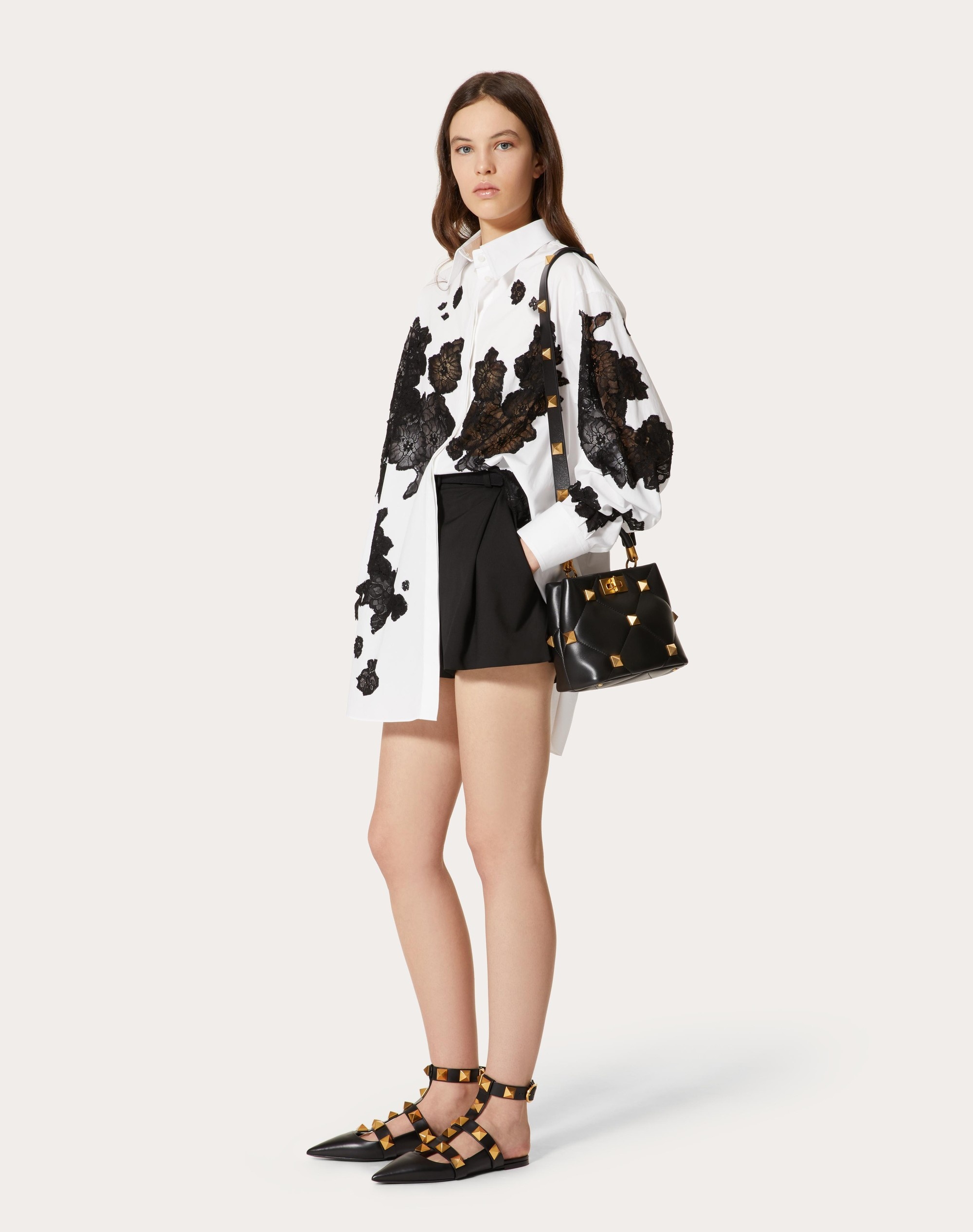 Valentino SMALL ROMAN STUD THE HANDLE BAG IN NAPPA | REVERSIBLE