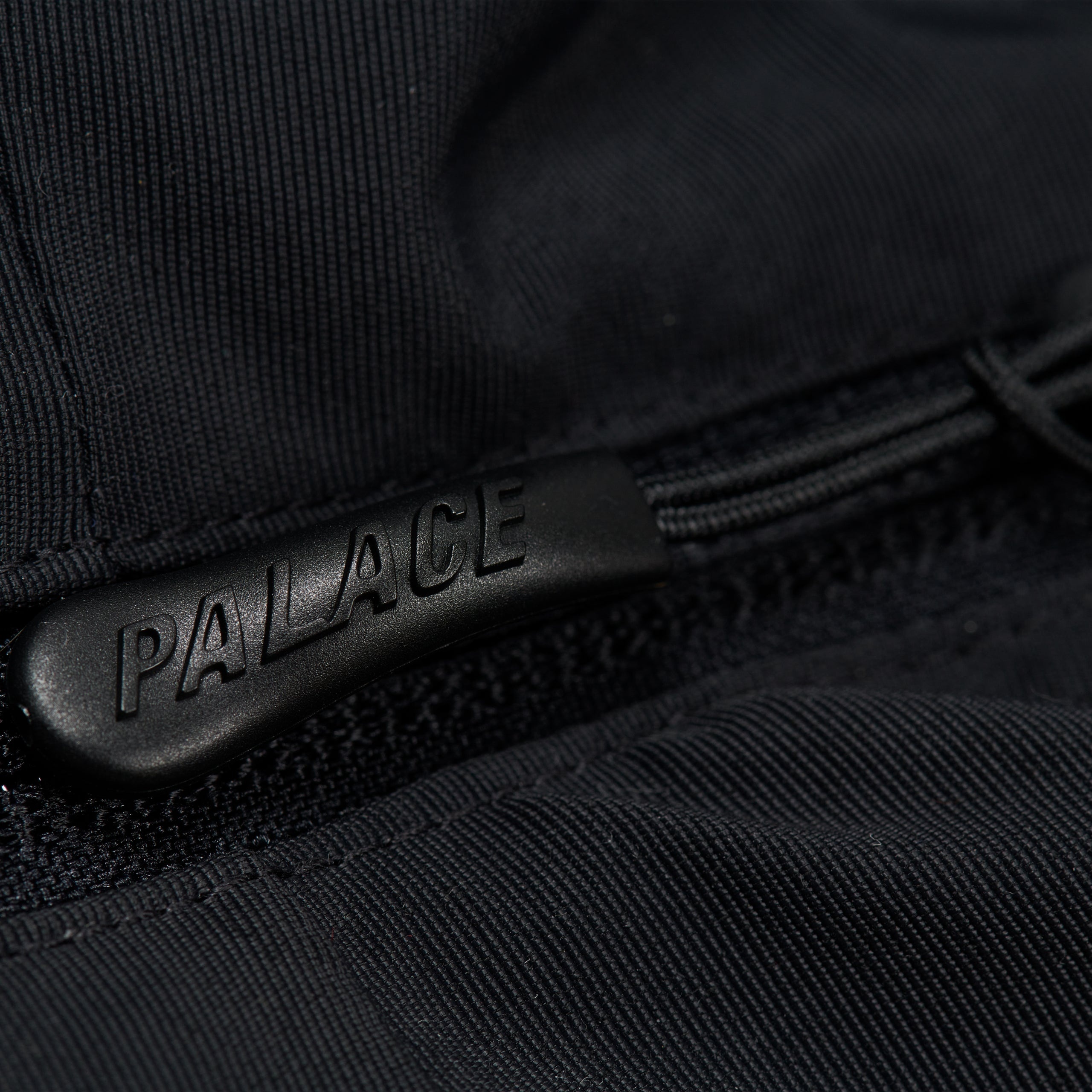 PALACE DUO SHELL JACKET BLACK / WHITE | REVERSIBLE