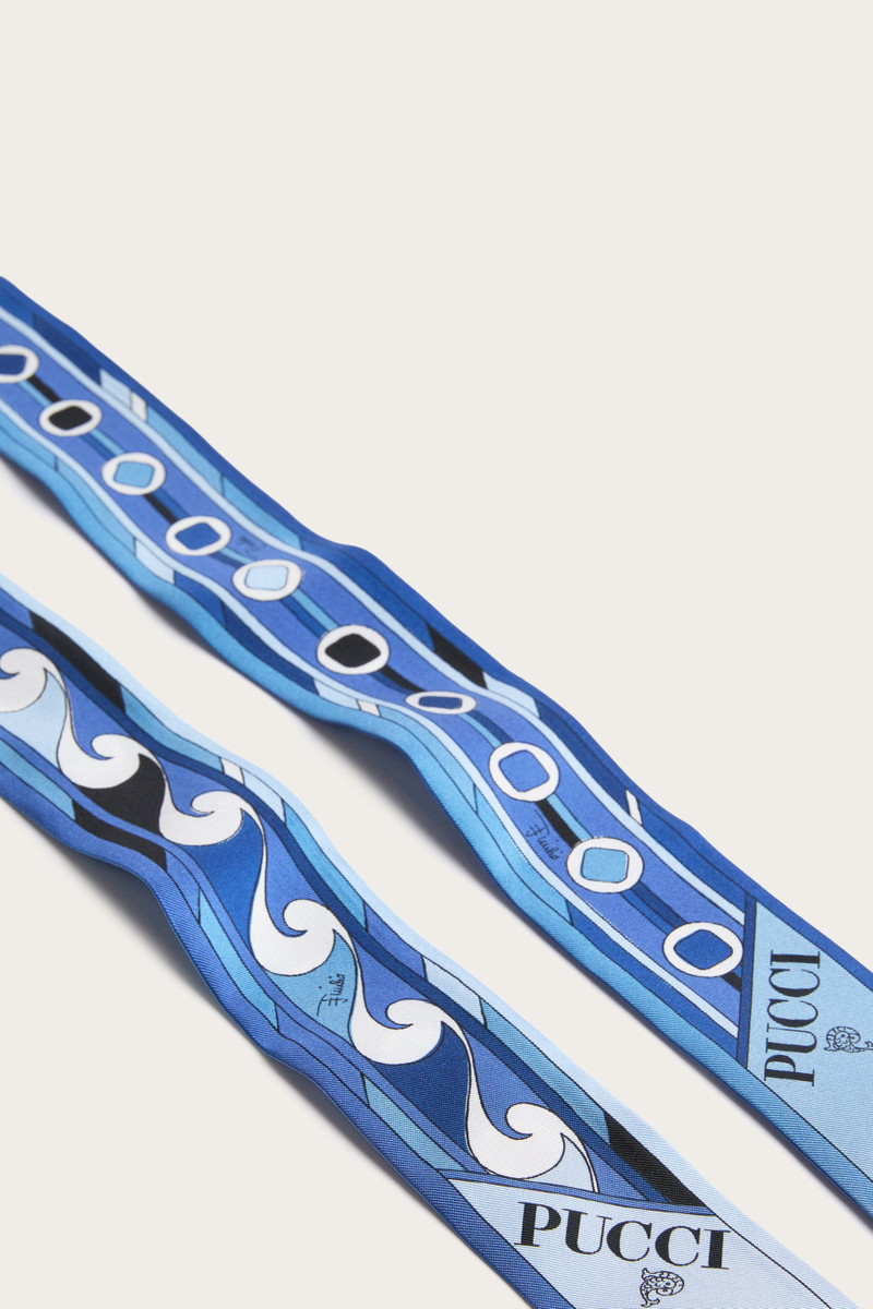 PUCCI VIVARA AND BOUCLÉ PRINT SILK SCARF | REVERSIBLE