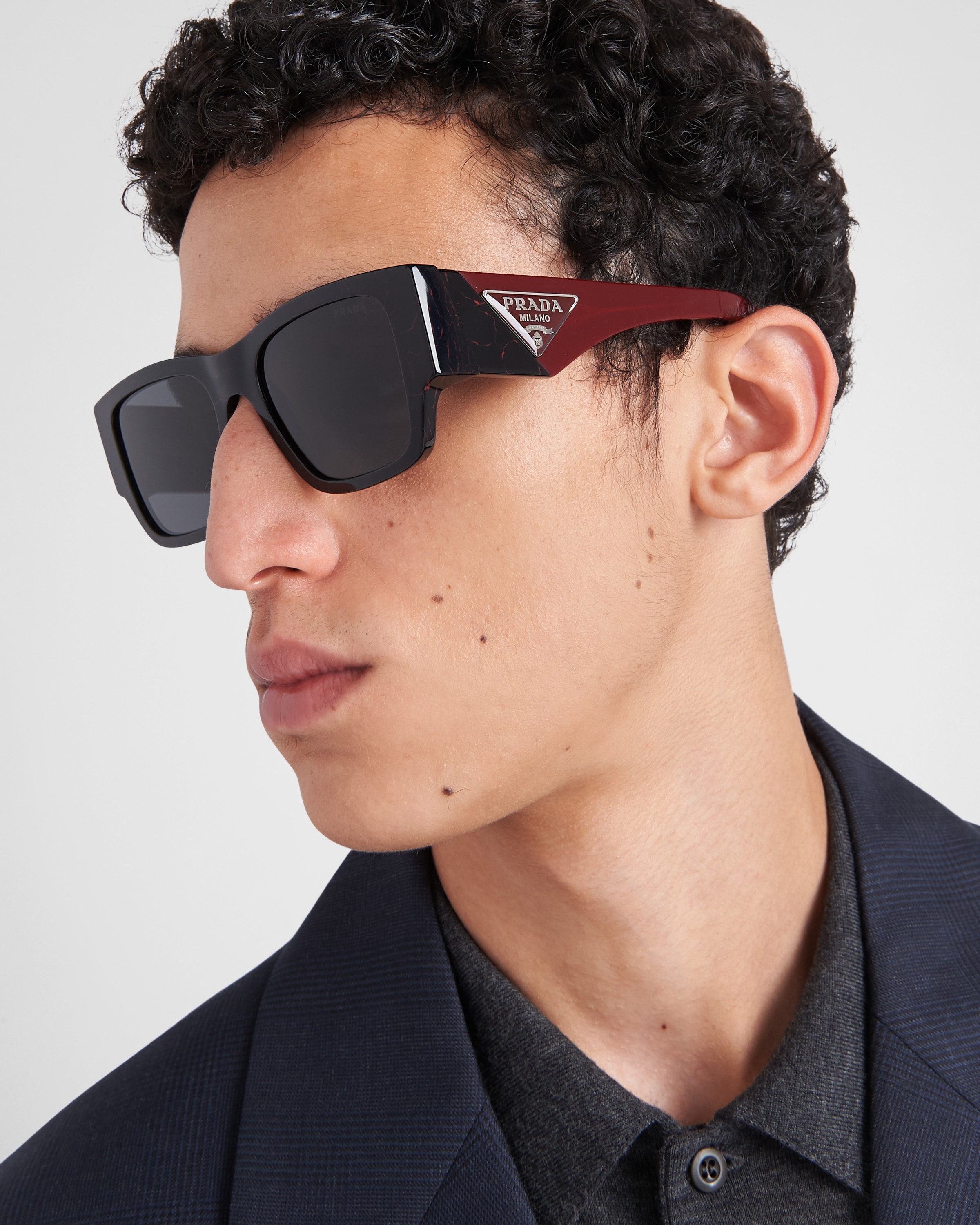 Prada Sunglasses with triangle logo | REVERSIBLE