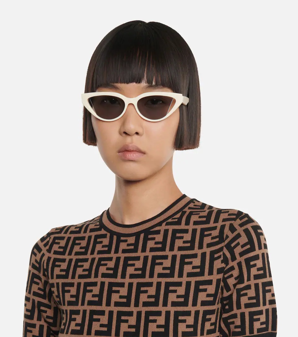 Fendi Fendi Way Cat Eye Sunglasses Reversible
