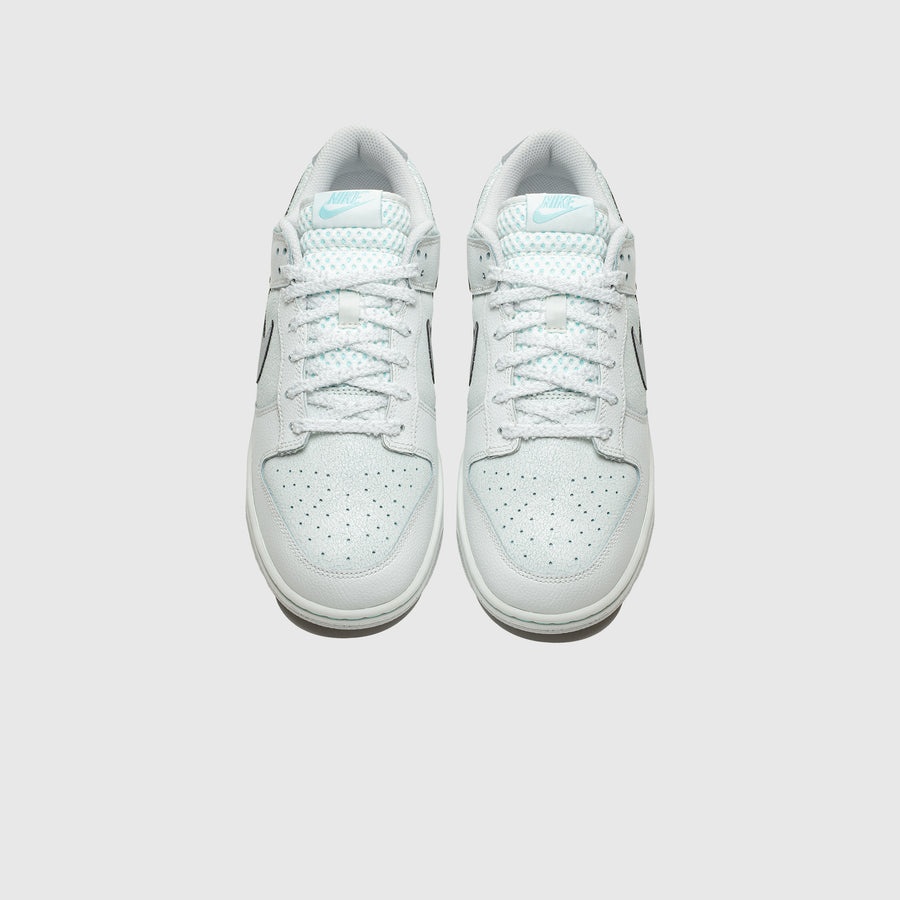 Nike DUNK LOW RETRO SE "GLACIER ICE" | REVERSIBLE