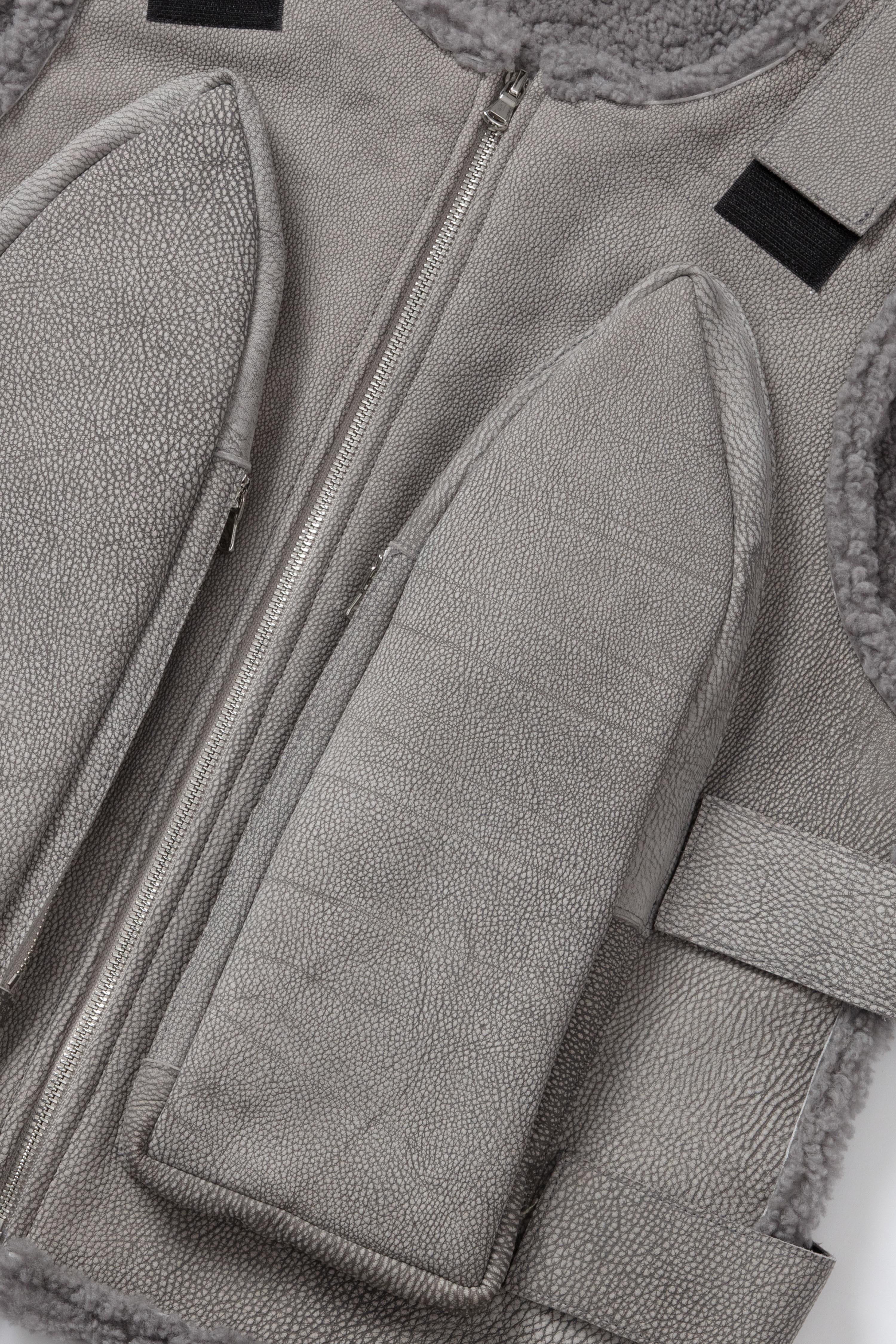 WHO DECIDES WAR BULLET POINT VEST | REVERSIBLE