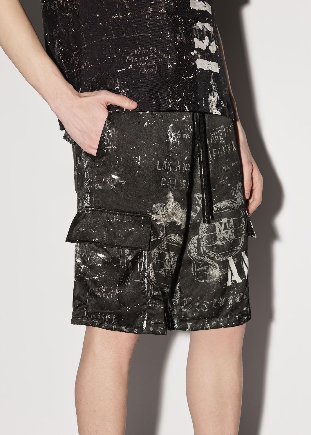 AMIRI ARMY STENCIL CARGO SHORT | REVERSIBLE AMIRI ARMY STENCIL CARGO SHORT | REVERSIBLE