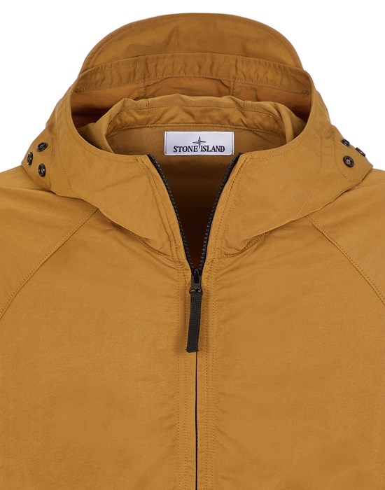 Stone Island 40130 HYPER DENSE NYLON RASO DARK BEIGE Stone Island 40130 HYPER DENSE NYLON RASO DARK BEIGE