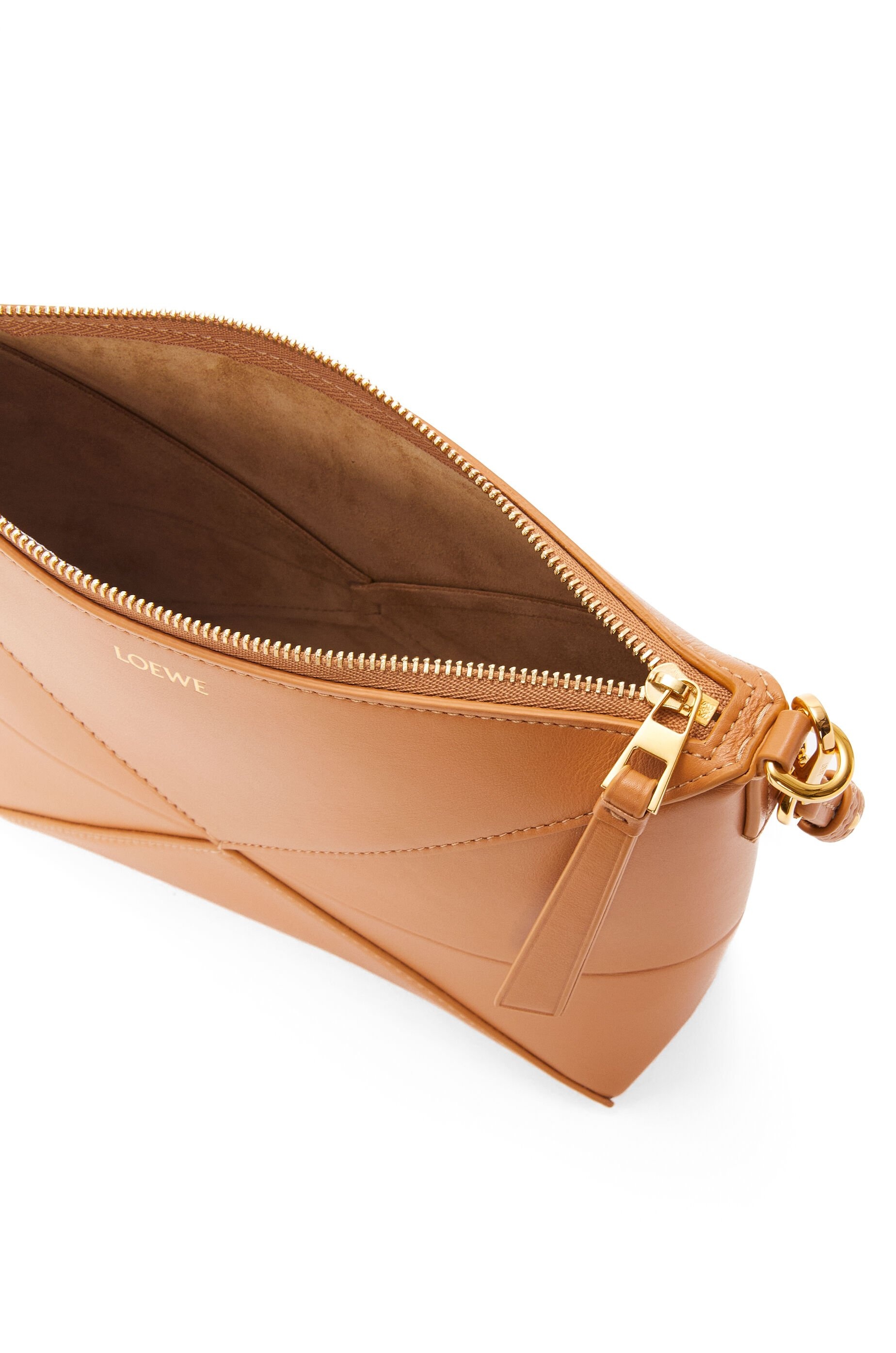 Loewe Puzzle Fold pouch in shiny nappa calfskin | REVERSIBLE